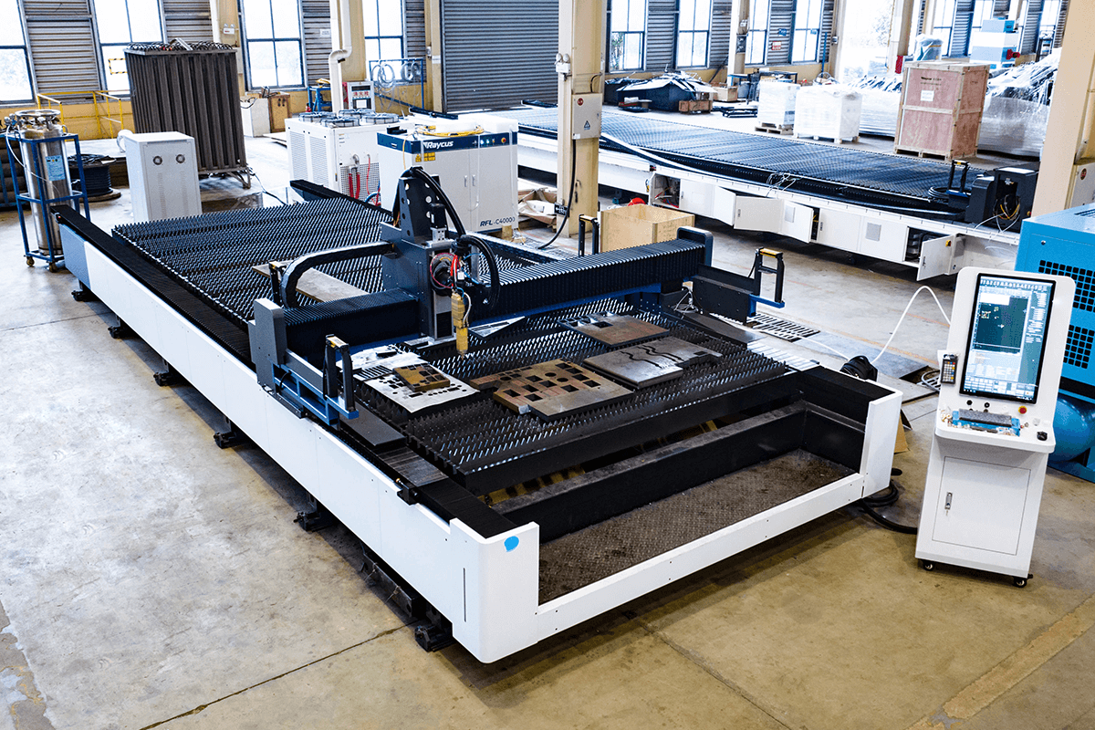 Large Format Fiber Laser Cutting Machine - MFG Shop