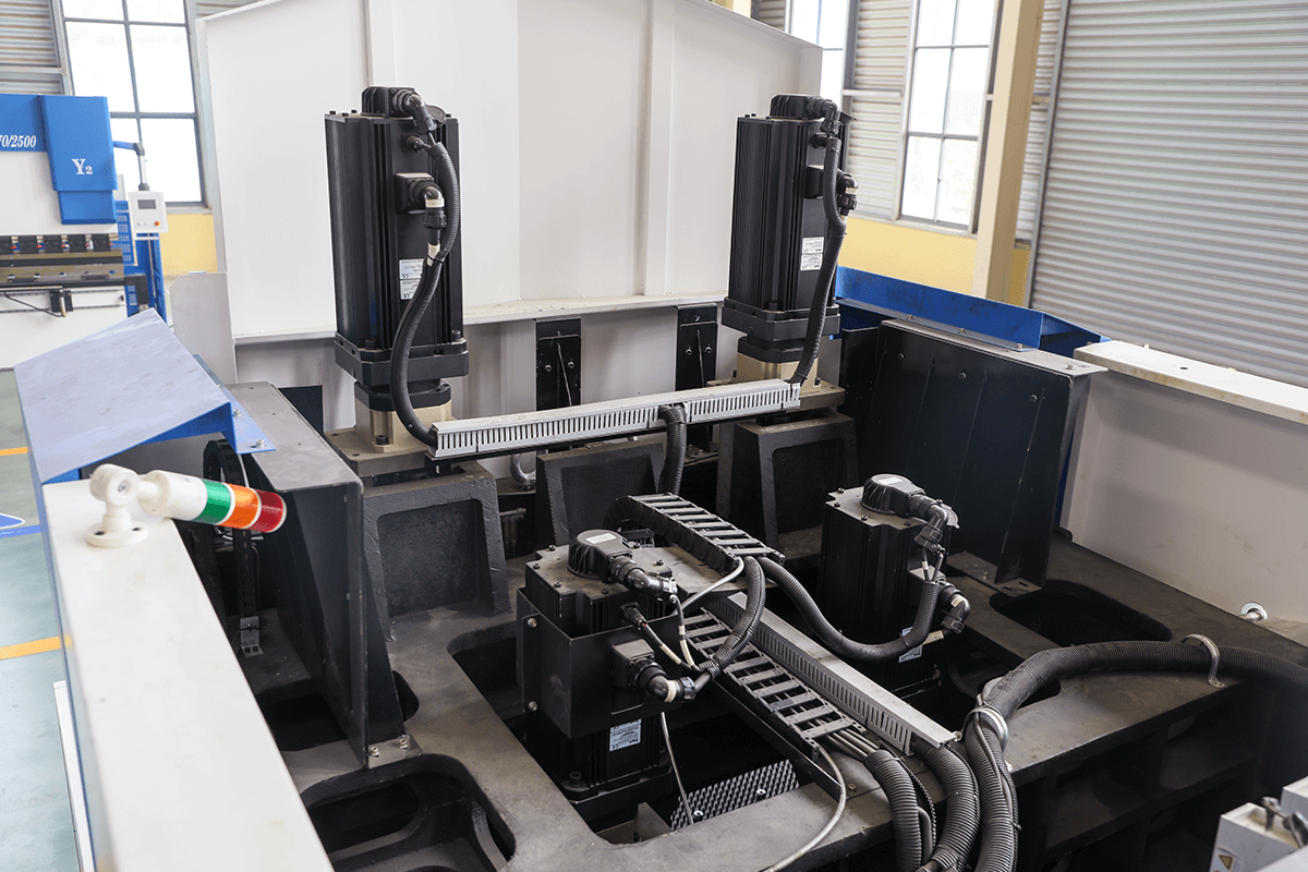 CNC Panel Bender (Suction Cup Type) - MFG Shop